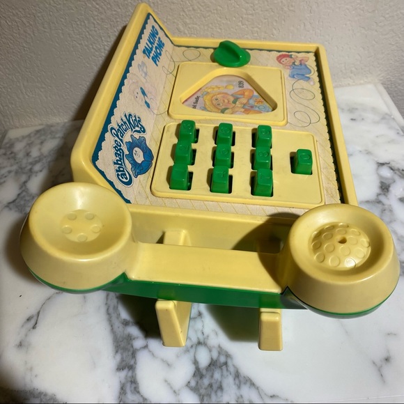 Hasbro | Toys | 983 Cabbage Patch Kids Talking Phone Hasbro Preschool ...